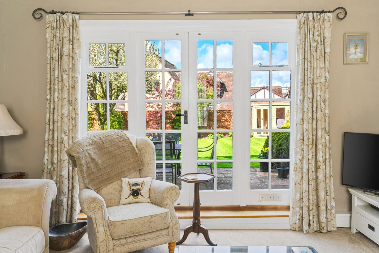 Buy a House in Essex & Hertfordshire | Mullucks